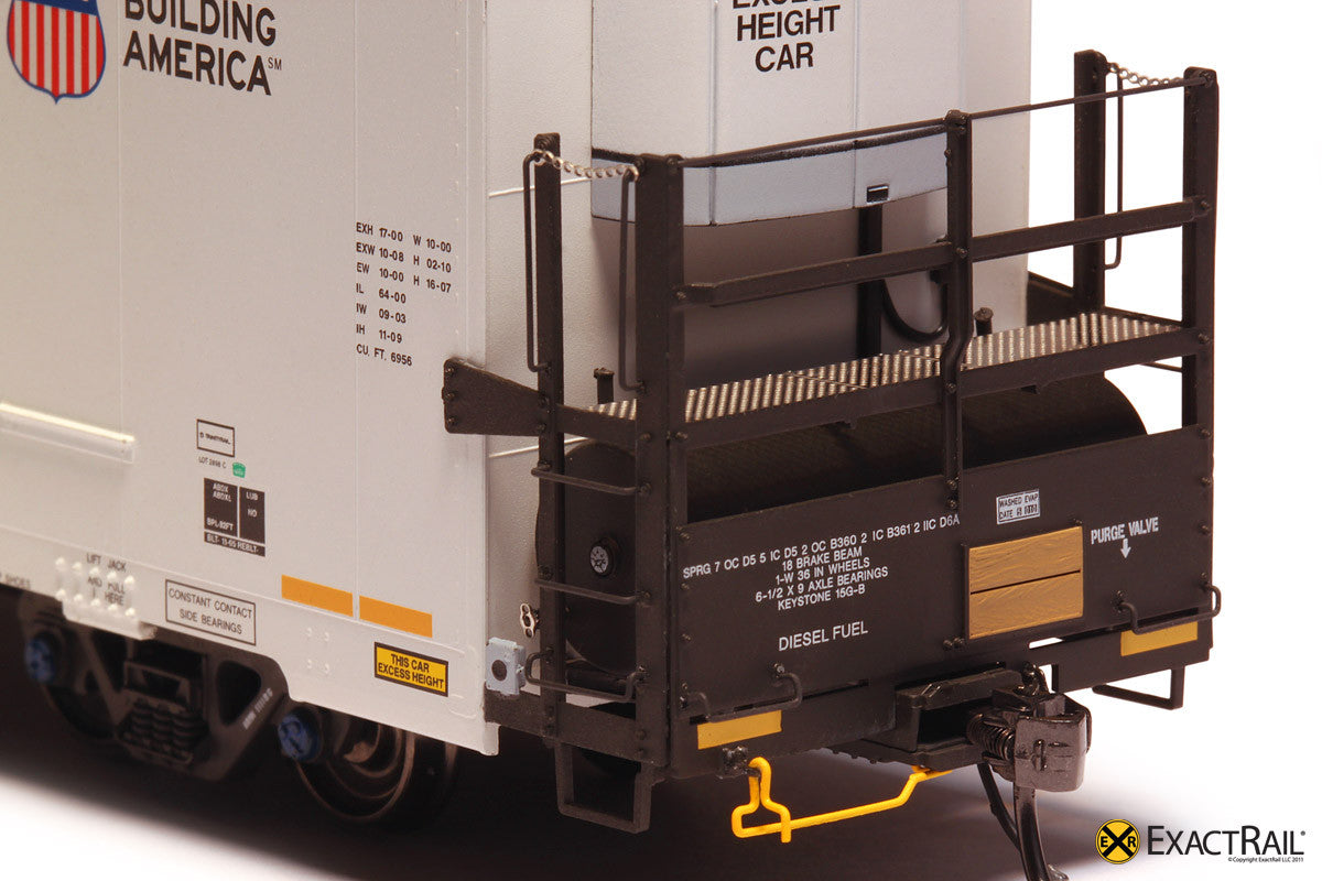 HO Scale: X - Trinity TRINCool 64' Reefer, Phase lll - ARMN - ExactRail Model Trains